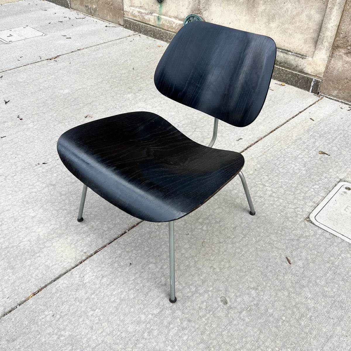 Early Eames / Evans Plywood LCM Chair – Buy-Midcentury.com